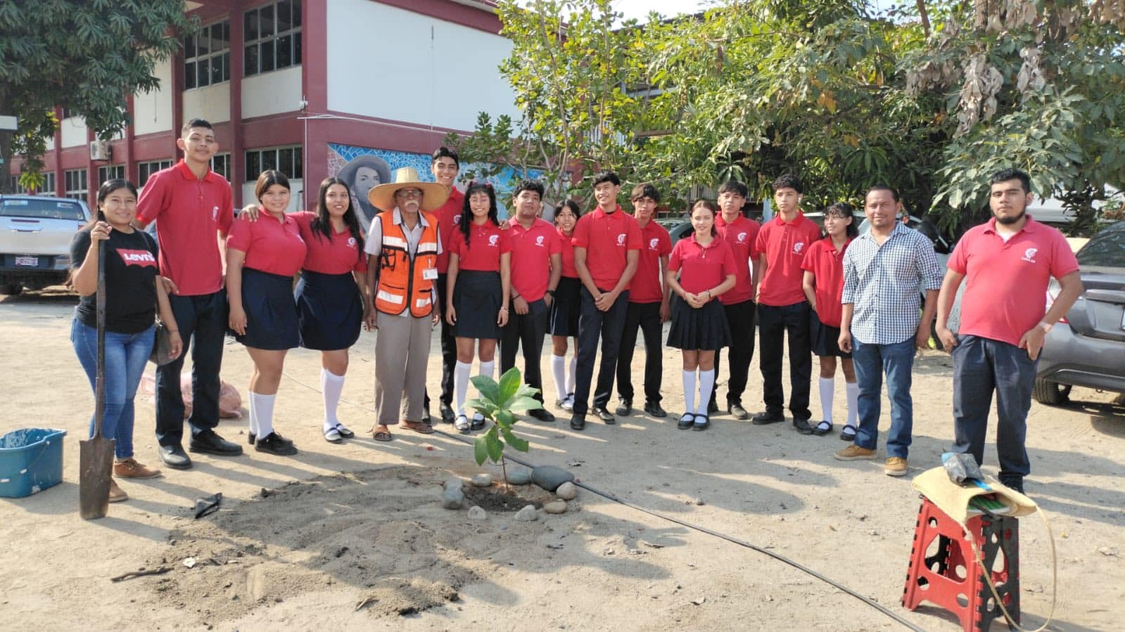 Reforestan en Atoyac con apoyo de estudiantes del CBTis 216 - H ...